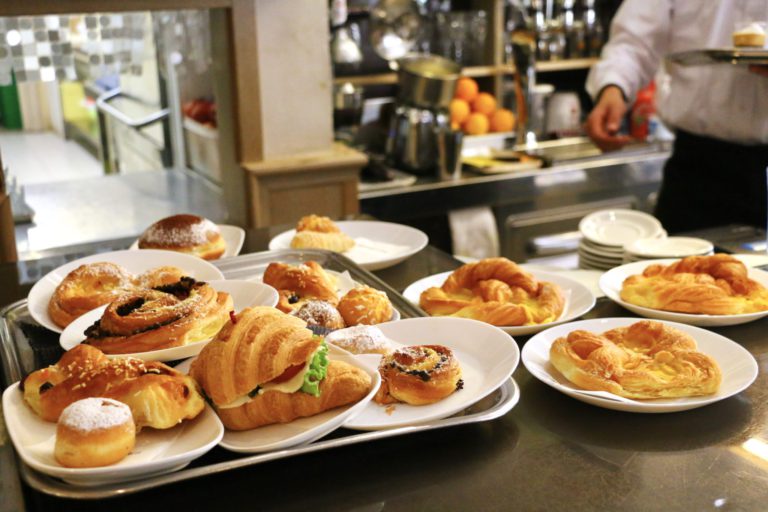 Slow food trip to Le Marche, Italy - Crumbs on the Table