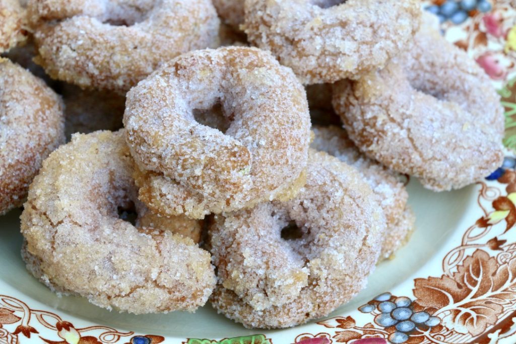 Ciambellini - Crumbs on the Table