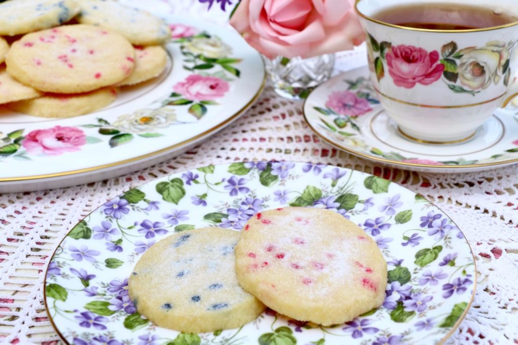 Rose and violet shortbread biscuits - Crumbs on the Table